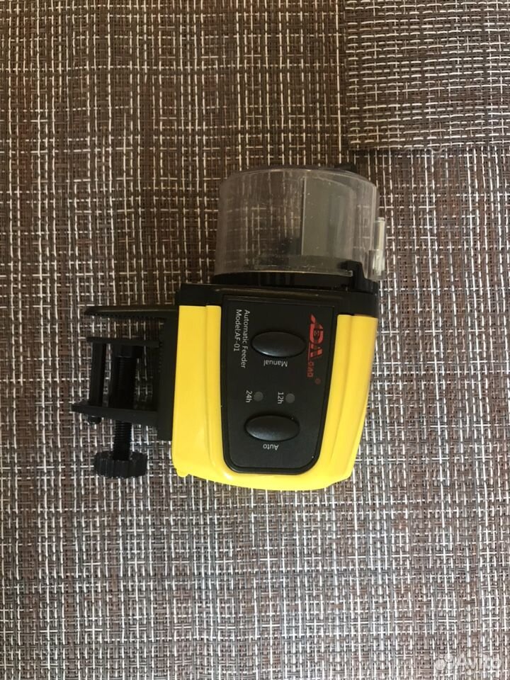 Кормушка для рыб